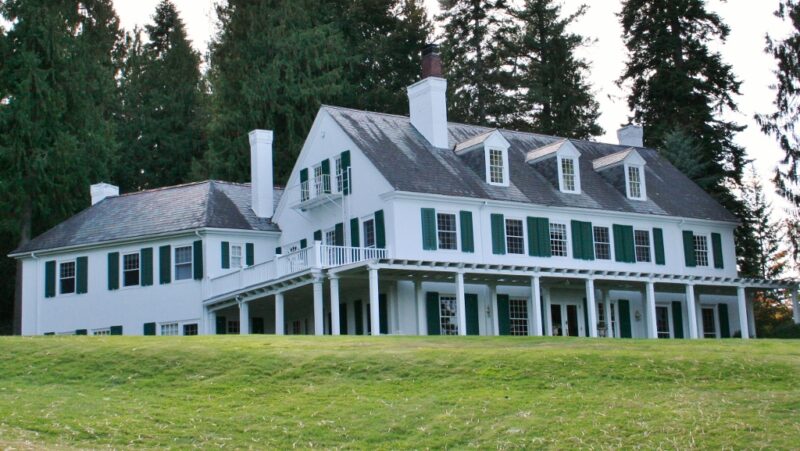 Historic Homes: The Clark House on Hayden Lake - Nostalgia Magazine